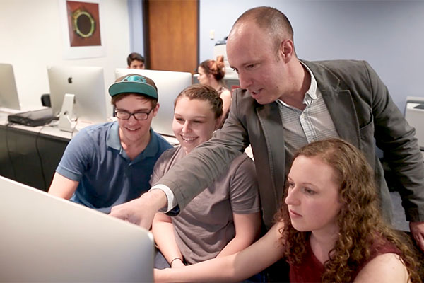 Graphic Design & Visual Communication Major (BFA Degree) | Nazareth ...